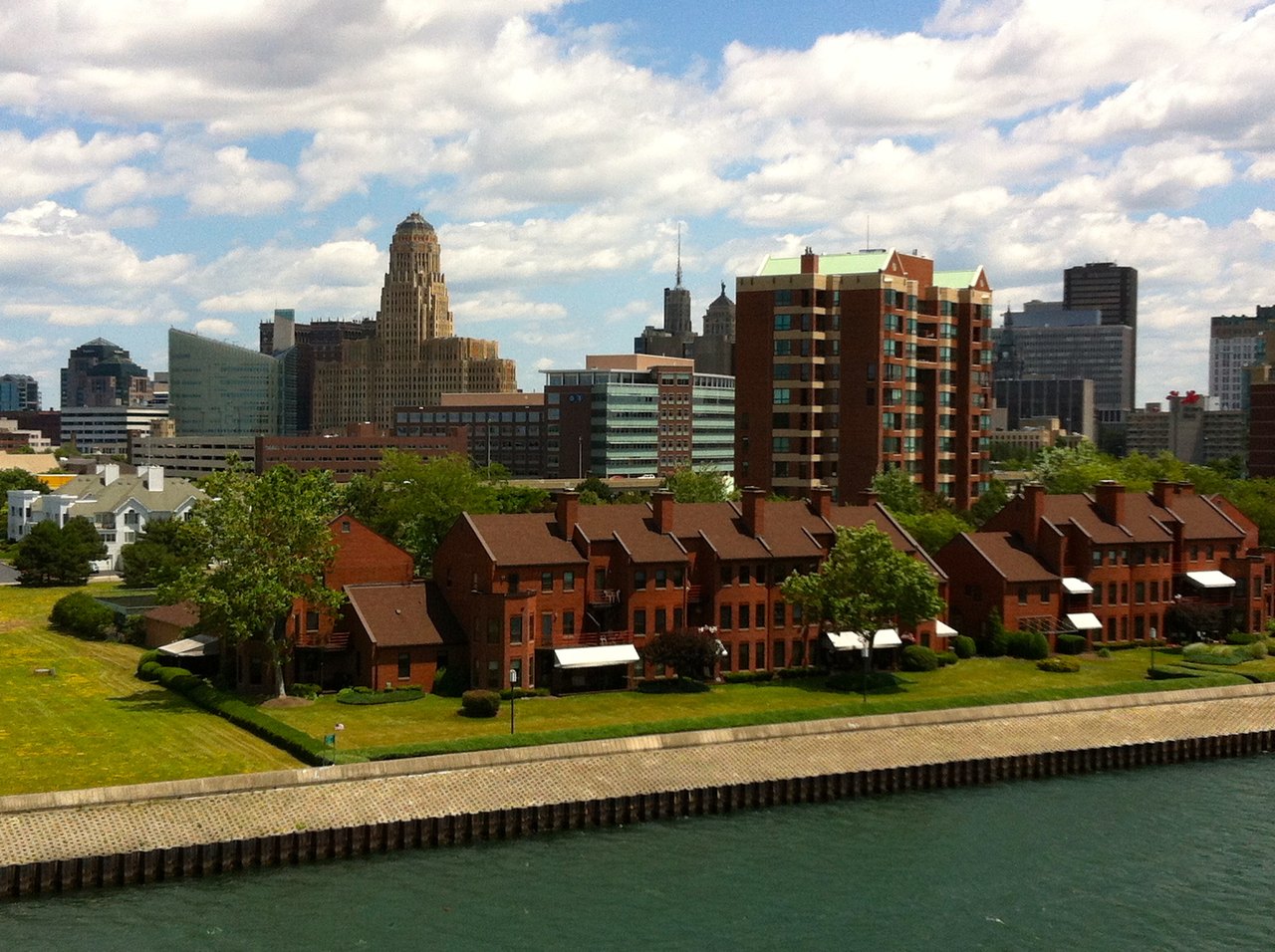 Here s How Much Money You Need To Make To Live Comfortably In Buffalo 