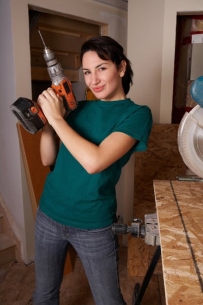 How To Make An Oval Cut In Wood HomeSteady how-to-make-an-oval-cut-in-wood-homesteady