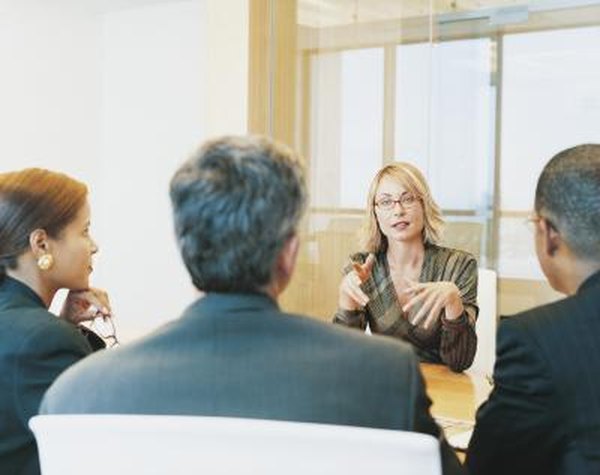 icebreaker-topics-at-a-job-interview-woman