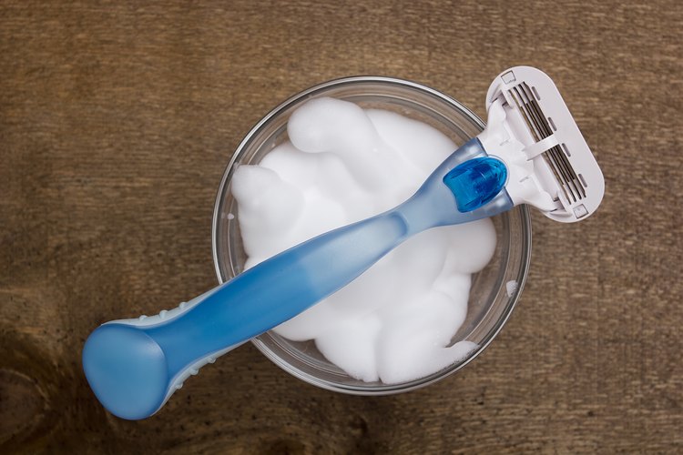 How to Shave Female Pubic Hair | LEAFtv How to Shave Female Pubic Hair | LEAFtv