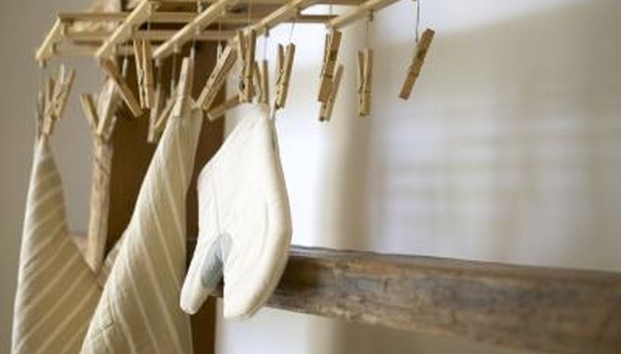 What Are the Dangers of Drying Dishes With Towels? | HomeSteady What Are the Dangers of Drying Dishes With Towels? | HomeSteady