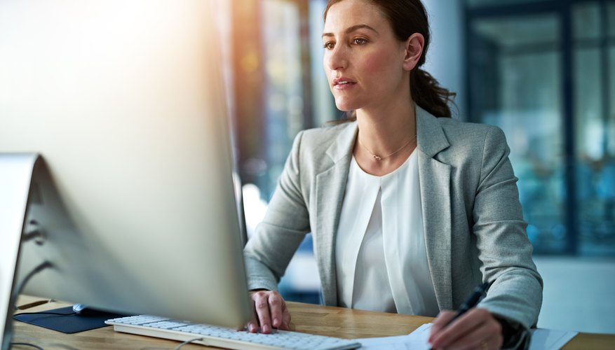 how-to-write-a-quarterly-report-bizfluent