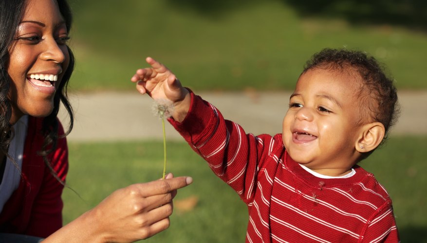 how-to-entertain-a-1-year-old-mom-life