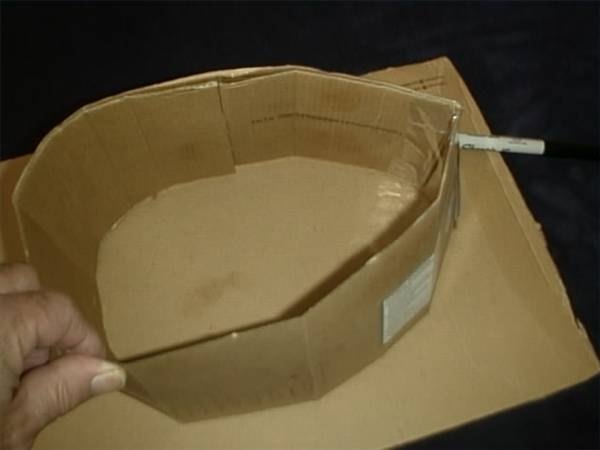 How To Make Your Own Cardboard Cowboy Hat EHow